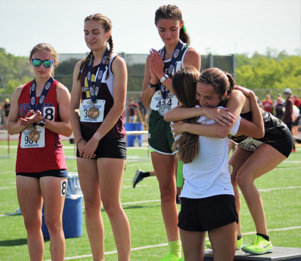 Three-peat! Lady Falcons’ Quarzo wins third-straight 3,200 title ...